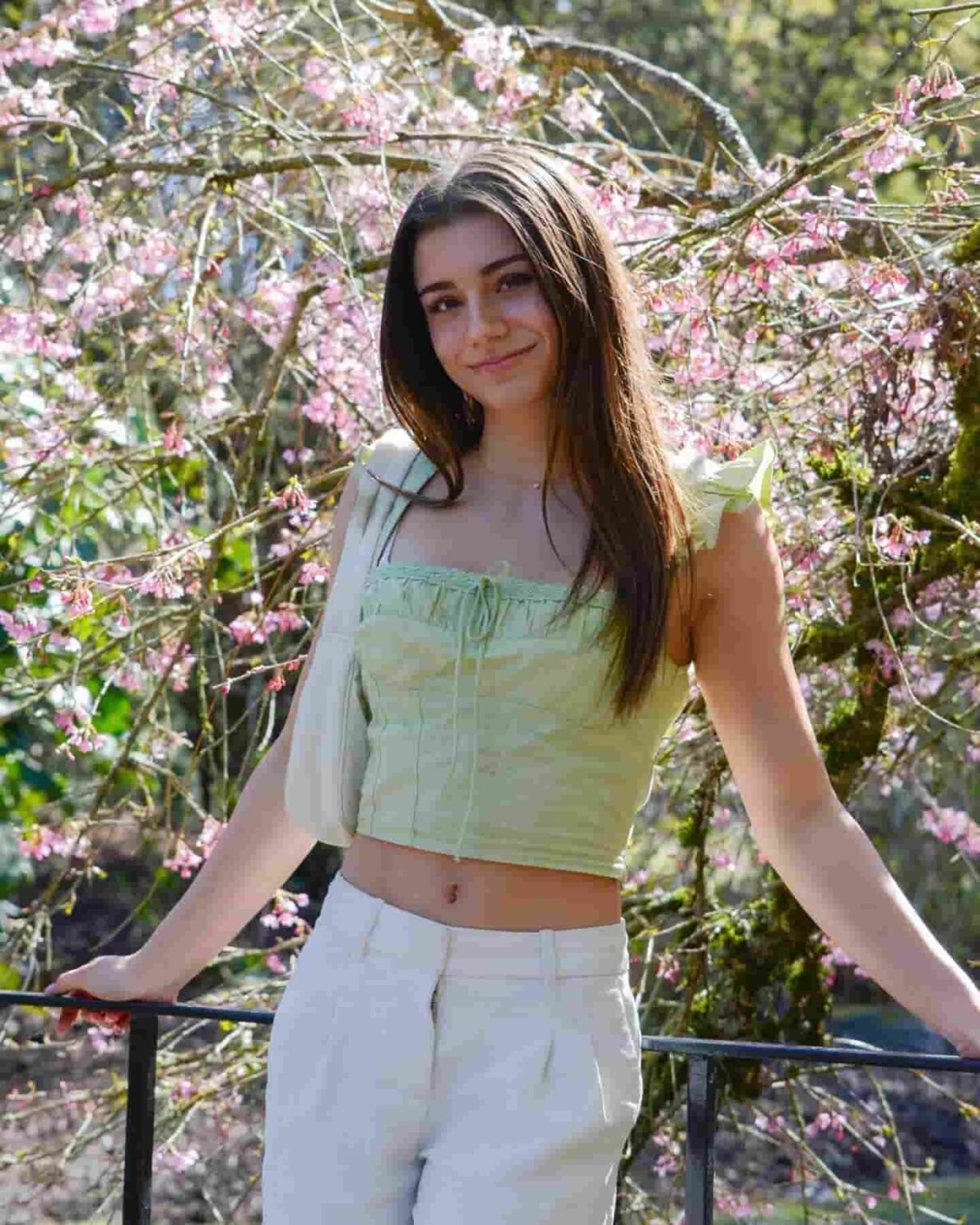 Mikayla Campinos | Bio, Wiki, Age, Height, Net Worth, Trivia