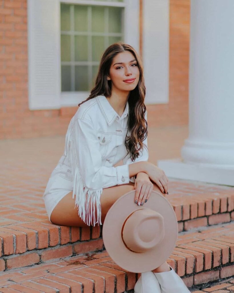 Madison Kinard | Bio, Wiki, Age, Height, Net Worth, Dating, Trivia